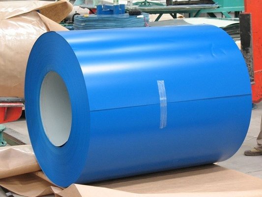 塗られた赤く/青色は SPCC SPCH DX51D Q195、750mm-1250mm の電流を通された鋼鉄コイルを プレコート