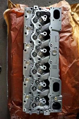 8N6796 CAT cylinder head  for engine 3306 caterpillar spare parts with high quality
