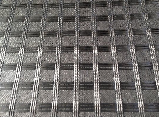 White Color Impregnated Composite Geotextile With Fiberglass Geogrid
