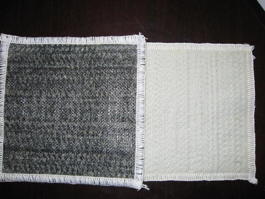 PP Woven / PET Geotextile Geosynthetic Bentonite Clay Pond Liner 4000-5000GSM