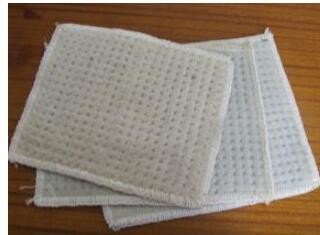 PP Woven / PET Geotextile Geosynthetic Bentonite Clay Pond Liner 4000-5000GSM