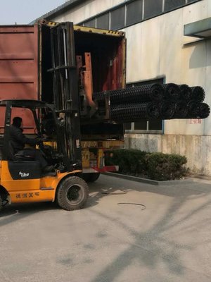 Soil Reinforcement / Retaining Wall Geogrid , Large Concrete Retaining Wall Blocks 