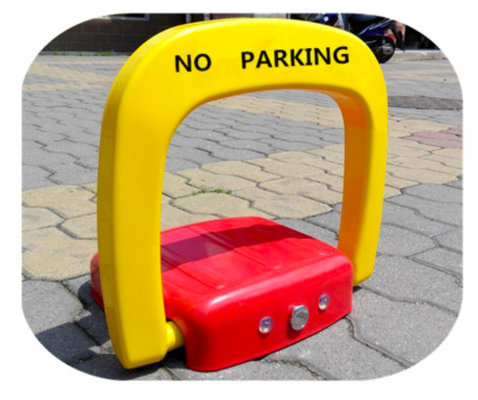Self Locking Parking Space Lock IP67 Waterproof LED Flashing When Low Power