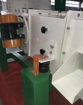 Wheat, Oat, Grass Seed, Soya Beans, Barley, Peas, Maize Vibro Cleaning Separator