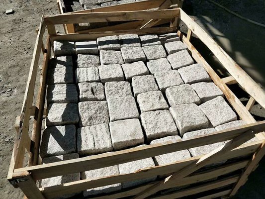 Outdoor Residential Granite Paving Stones / Laying Granite Paving Slabs