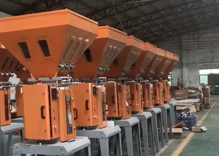 Four Dosing Additives Gravimetric Mixer With Touch Screen Operation