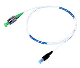 China InGaAs Quadrant PD, Laser guidance,Laser positioning,   Optical isolator with adapter，A fiber optical isolator supplier