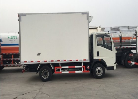 Caminhão refrigerado 10 T da caixa com o chassi Polímero Composto Van Placa de SINOTRUK HOWO
