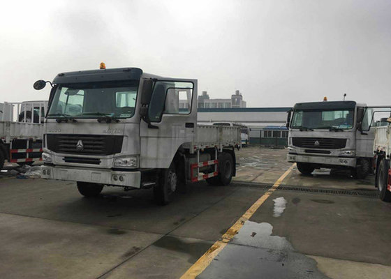 6 caminhão das rodas 4x2 Dropside, caminhões resistentes do pneu de Sinotruk HOWO 295R22.5