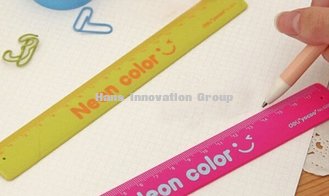 China 18cm Flexible Silicone Neon Color Wristband Ruler supplier