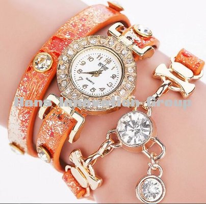 Newest design Long Strap Diamond Chain Fashion Lady Leather Bracelet Watches supplier