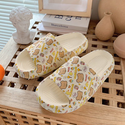 Factory supply Women summer new fashion beach sandals and slippers indoor cute Printed bear non-slip home shoes