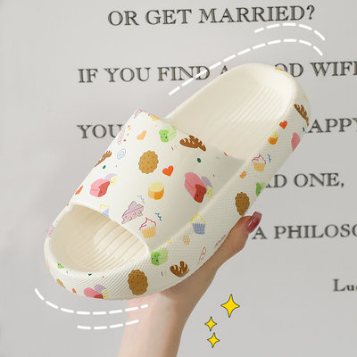 Factory supply Women summer new fashion beach sandals and slippers indoor cute Printed bear non-slip home shoes