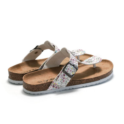 2022 Fashion Leisure style Flat bottom Beach Flip-Flops Summer outdoor ladies lightweight Slipper custom  flat sandals