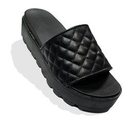 Comfortable and stylish New women thick sole non-slip beautiful casual shoes solid color large size ladies slippers high sandals