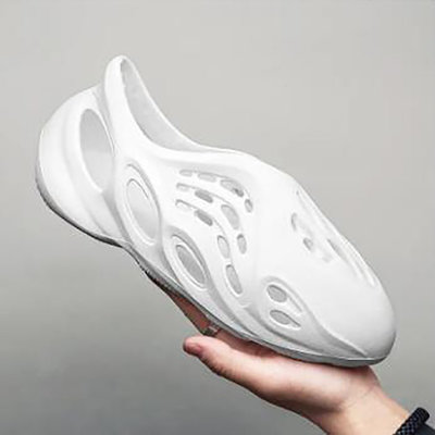 Wholesale Summer Fashion trend couple Slippers Beach Flat Sandals solid color casual breathable Shoes for women and men