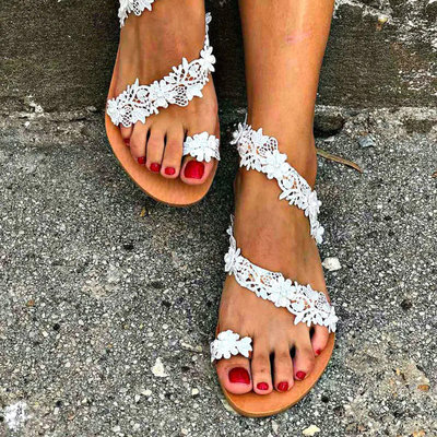 2022 fashion trend casual solid color sandals flat beach lightweight slippers for women and ladies floral sandals