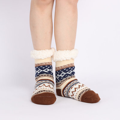 2021 New Fashion wholesale Custom Warm Fuzzy Socks Winter Comfortable Soft Women Fluffy Winter slipper Socks