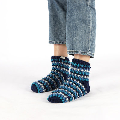 Custom Fashion Cute Stripes Winter Women Thick Thermal Fuzzy Christmas Fluffy socks blue striped floor Socks