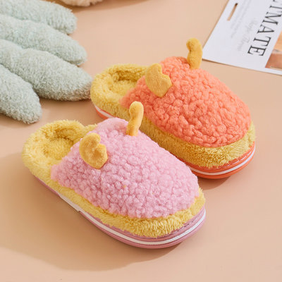 New arrival 3D Cartoon Antlers Children Slippers Fashion Cute Warm Non-Slip Baby House Indoor Slippers faux fur