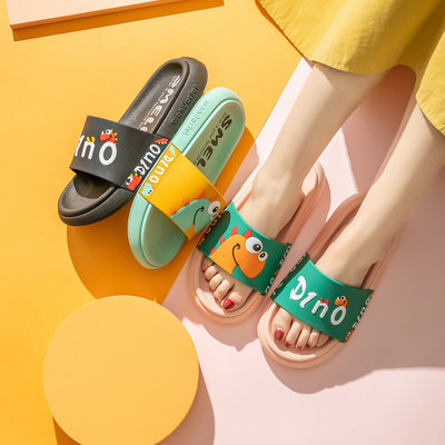 Custom Unisex PVC sole ladies' fashion slippers wholesale new design woman cartoon beach sandals bathroom slipper