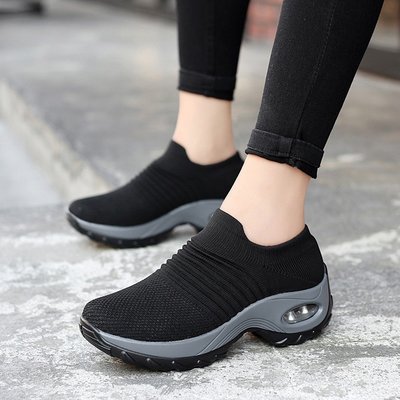 Fashion Breathable flyknit fabric spring and summer flat women casual sneakers sports walking style shoes