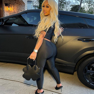 Wholesale Summer women yoga set solid color tight short sleeve fitness clothing high waist trousers sports casual suit