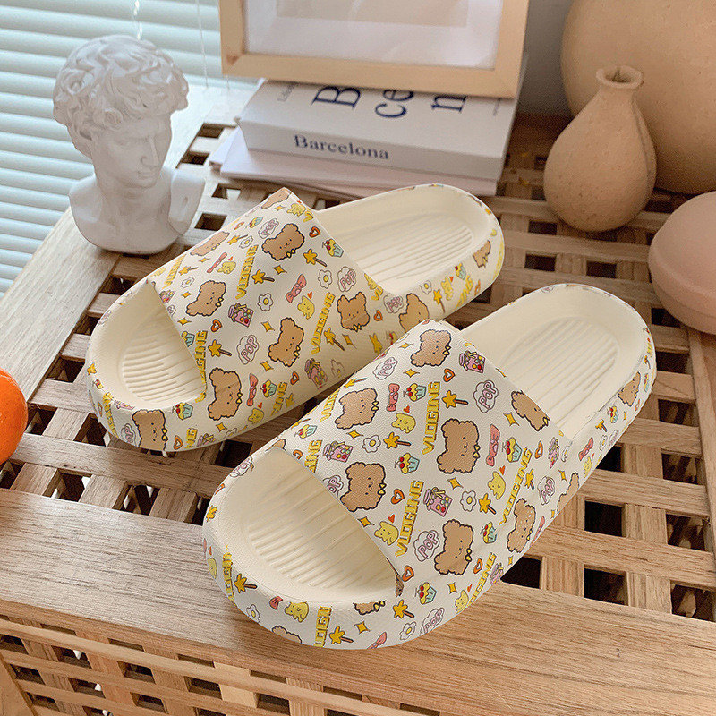 Factory supply Women summer new fashion beach sandals and slippers indoor cute Printed bear non-slip home shoes