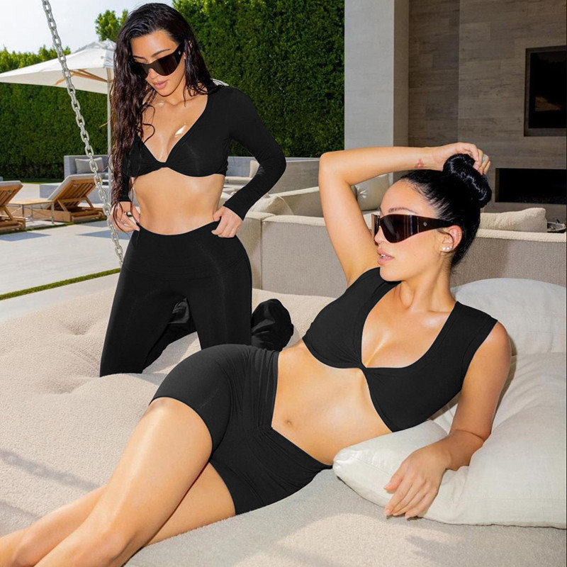 Wholesale Custom Women's New Sexy Sleeveless Low-cut Tight Waist Hit Wrap Shorts Casual Suit Ladies Workout Sportswear