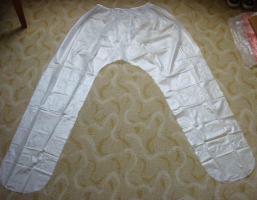 Los pantalones piratas mortuorios de las ropas interiores de la ropa del PVC despejan o el vinilo blanco térmico en caliente todo