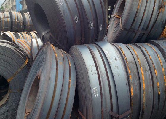 1.5 - 7.5mm Thick Hot Rolled Steel Strip For Welded Steel Pipe 3 - 8 Ton Weight