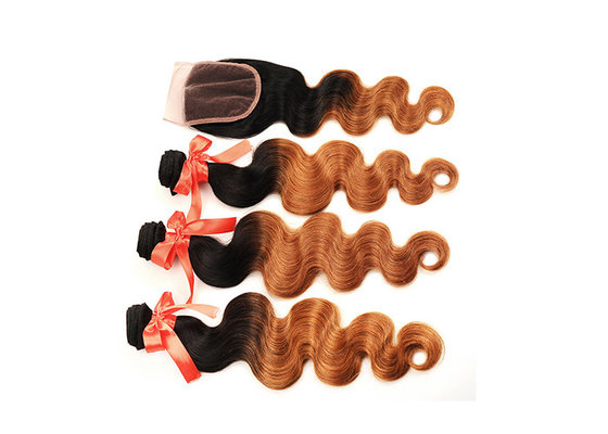 Tres extensiones rubias del pelo de la onda del cuerpo de los paquetes verdades al color del 1B 30 de la longitud