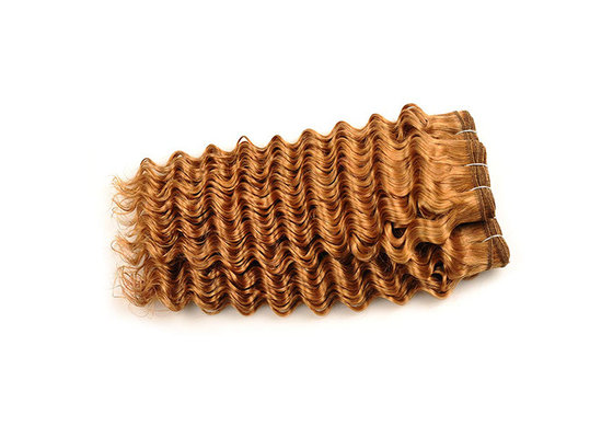 Pelo rizado de la Virgen de la onda profunda brasileña del 100%, extensiones profundas rubias del pelo de la onda de 3 paquetes
