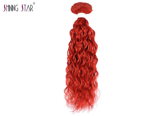 El cabello humano rizado de la textura de la onda de agua lía color rojo del pelo brasileño