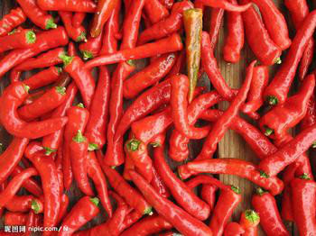 Capsaicin natural colorant