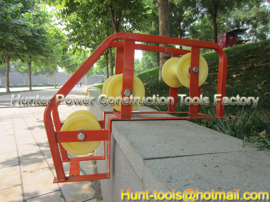 3 Rollers Manhole Frame with Aluminum roller body