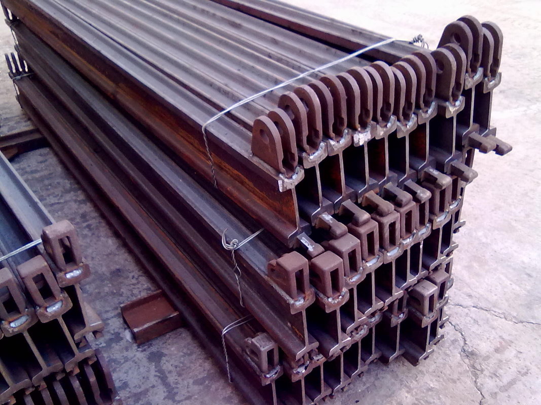 High Quality Alloy Steel Length And Radius Of Curvature Can Be Customized Heavy Rail System