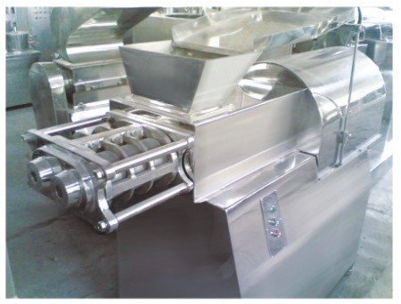 High Efficient 5500 Watt Fluid Bed Granulator With Double Screw Extruding