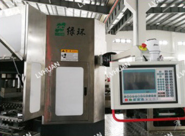 8.5T Injection Blow Moulding Machine , Plastic Bottle Blow Molding Machine