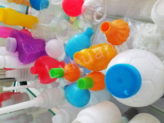 Multifunctional PET Bottle Blow Molding Machine Green Color Non Cracking