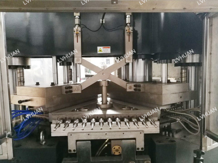 Precise Injection Blow Moulding Machine , Single Station Blow Molding Machine