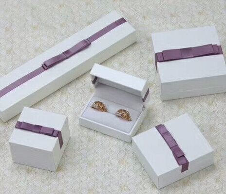 Fashion PU Paper Plastic Jewelry Gift Box With Bow Customized supplier