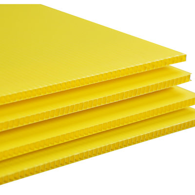 2mm 4mm 6mm 8mm  Thin Lightweight PP Corrugated Plastic Sheet For Packaging