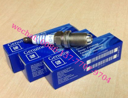 China GENUINE VAUXHALL/OPEL GM SPARK PLUGS X 4 - FGR8KQEO - 9195868 - NEW company