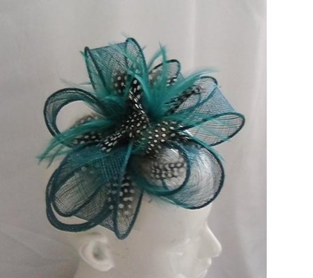Green Wedding Hats Ladies Fascinators With Sinamay Loops And Combo Feather
