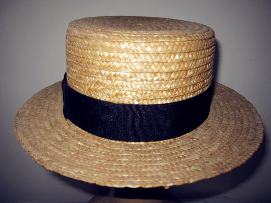 62cm Boater Shape Mens Straw Fedora Hat , Black Ribbon 3.5cm PU In Zigzag Stitching