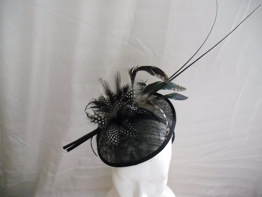 Black Sinamay Ladies Fascinator Hats Feather Trim For Church