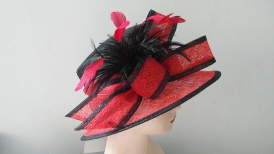 Custom Red Abaca Sinamay Ladies Hats , Women Party Caps With Bow Feathers