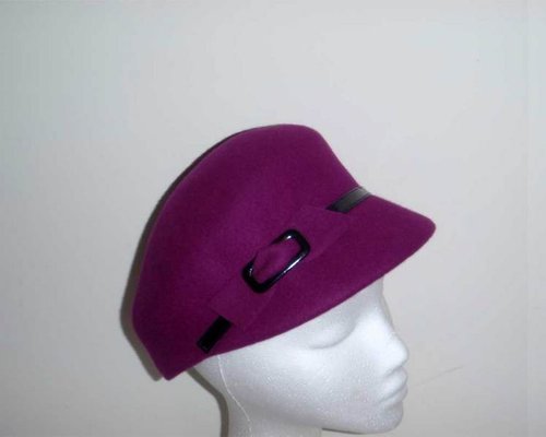 Casual Ladies’ Fashion Wool Felt Hats In Cap Shape With Buckle Trim For Party, Christmas