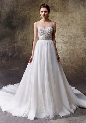 Lady Backless A Line White Dress / Lace Casual Beach Wedding Dresses